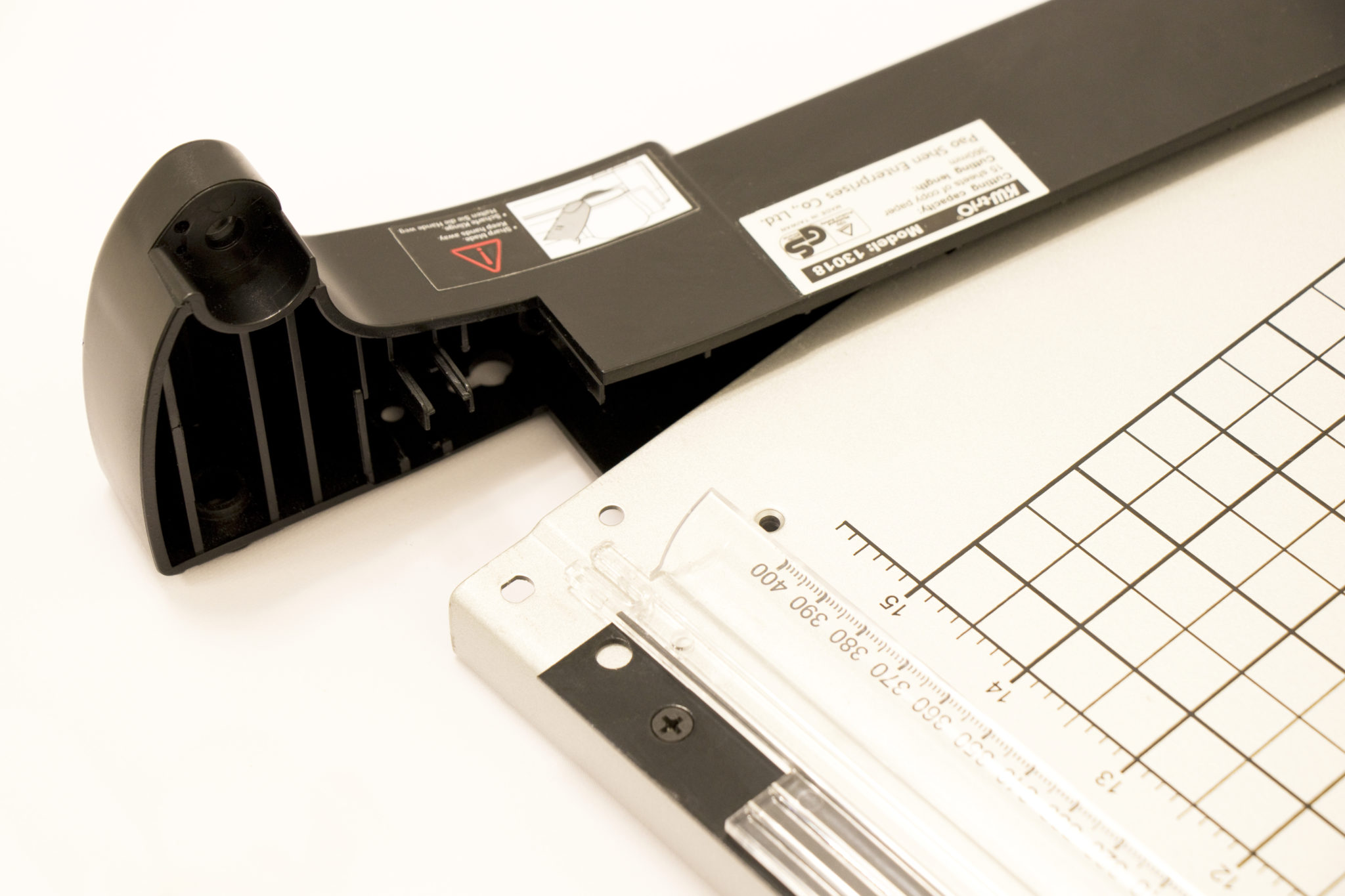 Replace the Paper Clamp on your Paper Trimmer - UnitedOffice Now